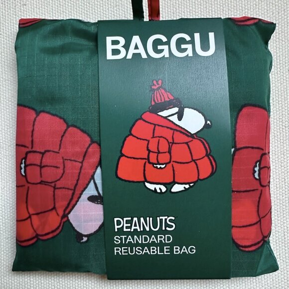 BAGGU | Bags | Nwt Rare Baggu Peanuts Red Snoopy Puffer Standard Size ...